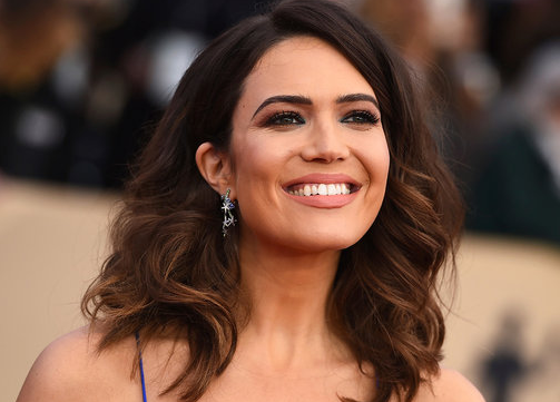 Mandy Moore - Bio, Age, Facts, Wiki, Birthday, Net Worth, Taylor ...