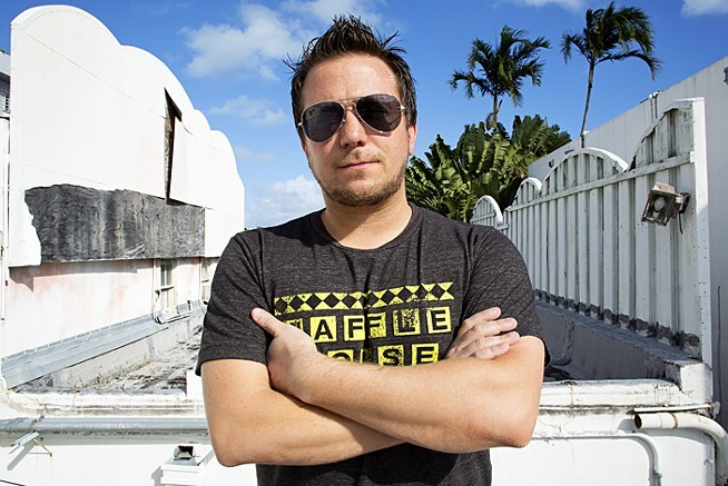 Billy Corben - Age, Facts, Wiki, Height, Family, Bio, Net Worth, Affair ...