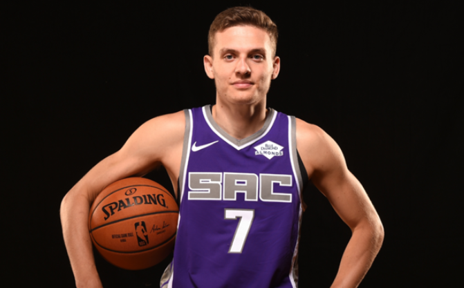 Kyle Guy Bio, Net Worth, Age, Affairs, Family, Height, Salary, Current ...