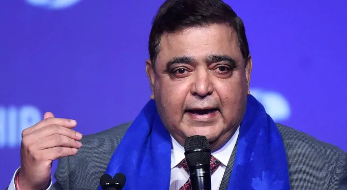 Deepak Obhrai Birthday and Wiki - Bio, Net Worth, Affair, Married ...