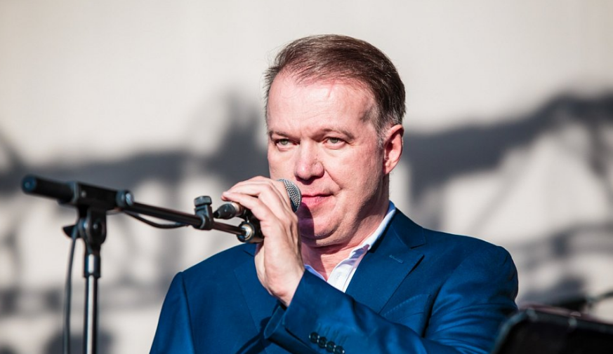 Edwyn Collins Birthday and Wiki - Bio, Net Worth, Affair, Married, Wife ...