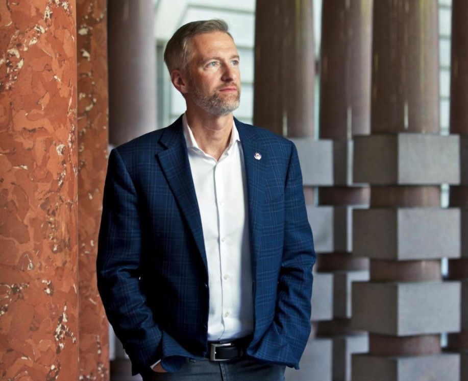 Ted Wheeler Bio, Net Worth, Salary, Married, Mayor of Portland, Wife ...