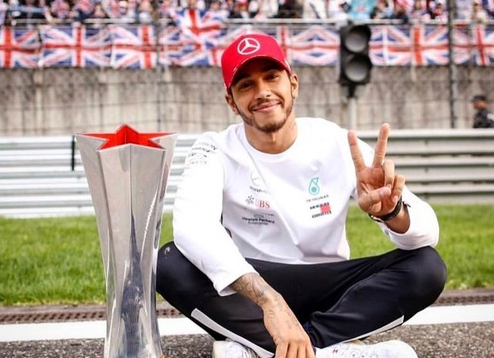 Lewis Hamilton - Bio, Age, Facts, Wiki, Birthday, Net Worth, Height ...